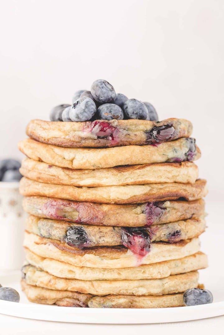 The Best Homemade Fluffy Blueberry Pancakes Recipe