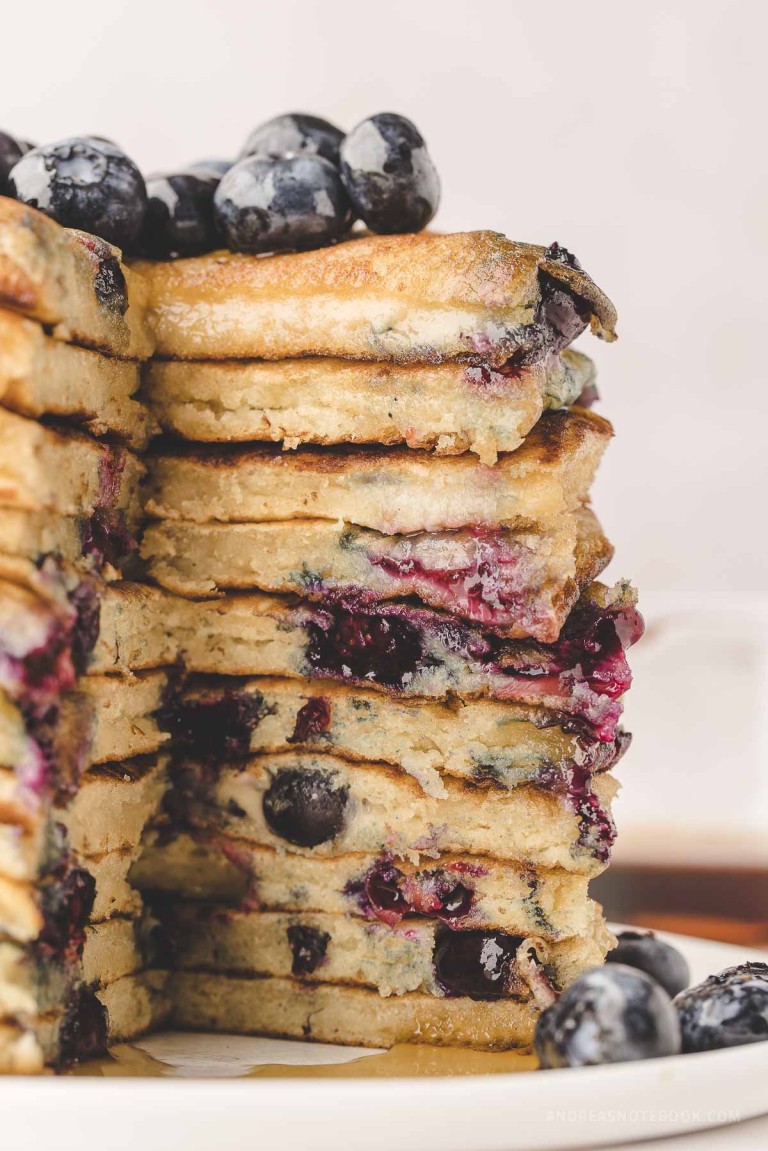 The Best Homemade Fluffy Blueberry Pancakes Recipe